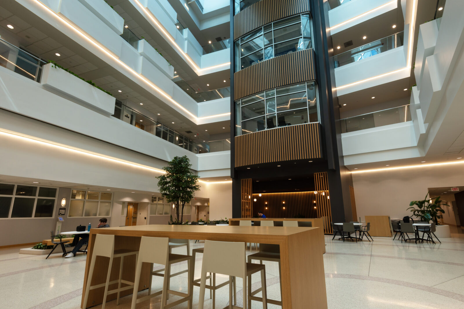 Illinois Science and Technology Park – LLI ARCHITECTURAL LIGHTING